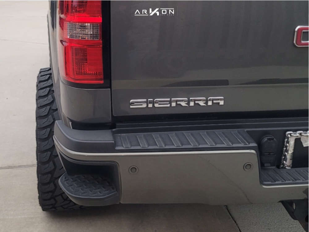 2017 GMC Sierra 2500 HD Wheel Offset Aggressive > 1" Outside Fender ...