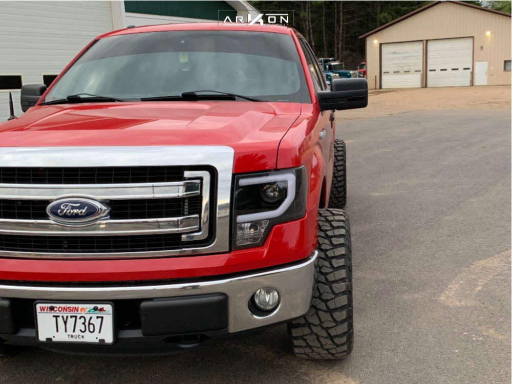 2014 Ford F-150 Wheel Offset Super Aggressive 3"-5" Leveling Kit | 2653263 | ARKON OFF-ROAD