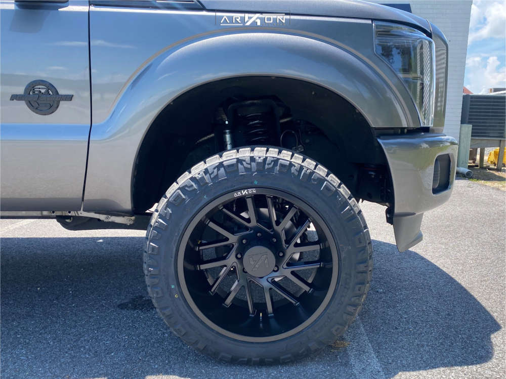 2012 Ford F-350 Super Duty Wheel Offset Aggressive > 1" Outside Fender ...