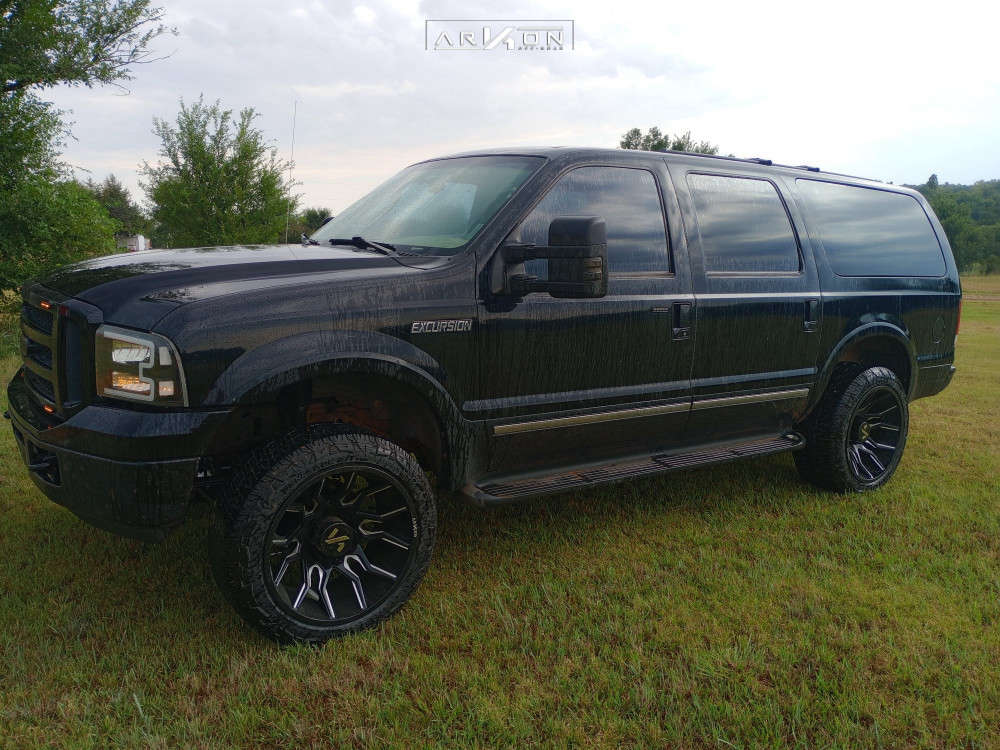 2005 Ford Excursion Wheel Offset Aggressive > 1" Outside Fender ...