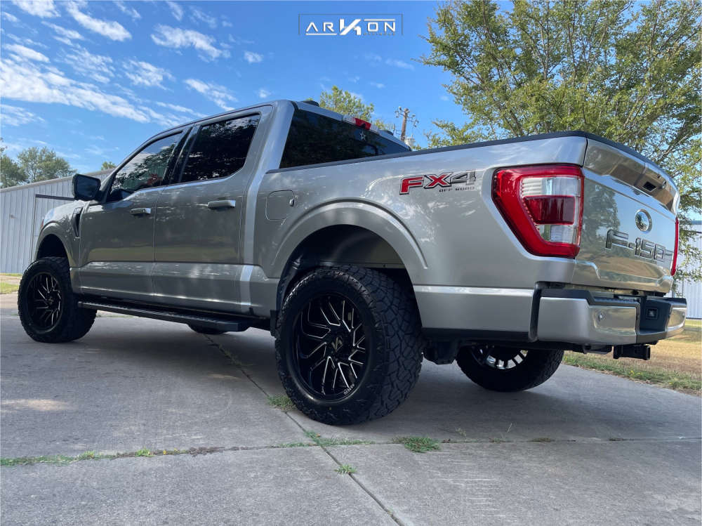 2022 Ford F-150 Wheel Offset Aggressive > 1" Outside Fender Leveling ...