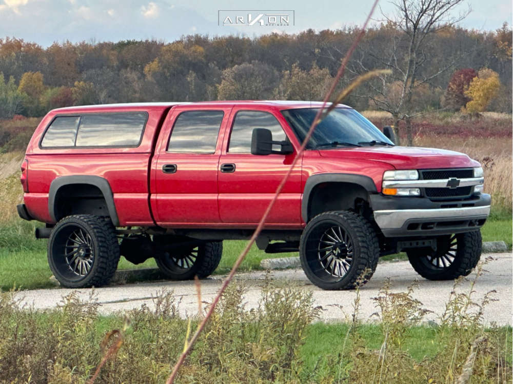 2001 Chevrolet Silverado 2500 HD Wheel Offset Aggressive > 1" Outside ...