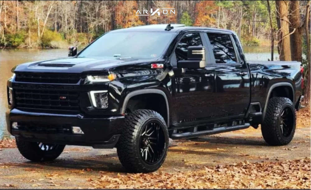 2022 Chevrolet Silverado 2500 HD Wheel Offset Aggressive > 1" Outside ...