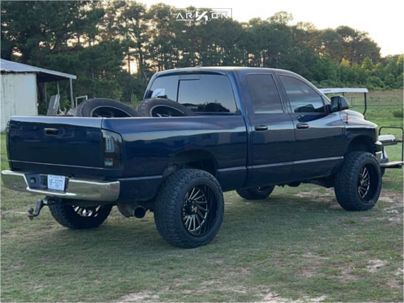 2007 Dodge Ram 3500 Wheel Offset Aggressive > 1" Outside Fender ...