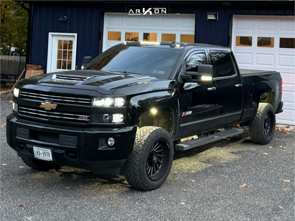 2019 Chevrolet Silverado 2500 HD Wheel Offset Aggressive > 1" Outside ...