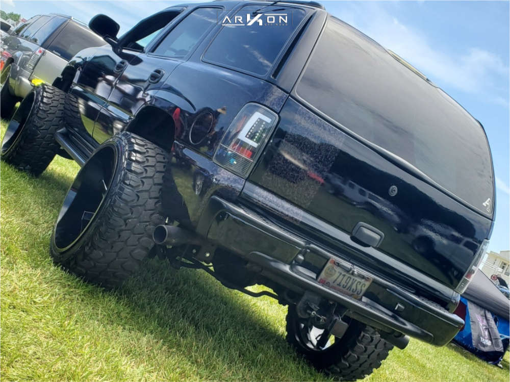 2001 Chevrolet Tahoe Wheel Offset Aggressive > 1" Outside Fender ...