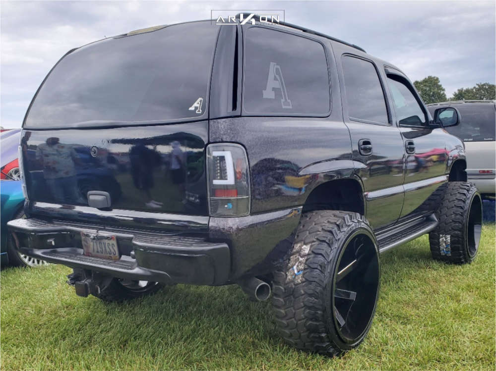 2001 Chevrolet Tahoe Wheel Offset Aggressive > 1" Outside Fender ...