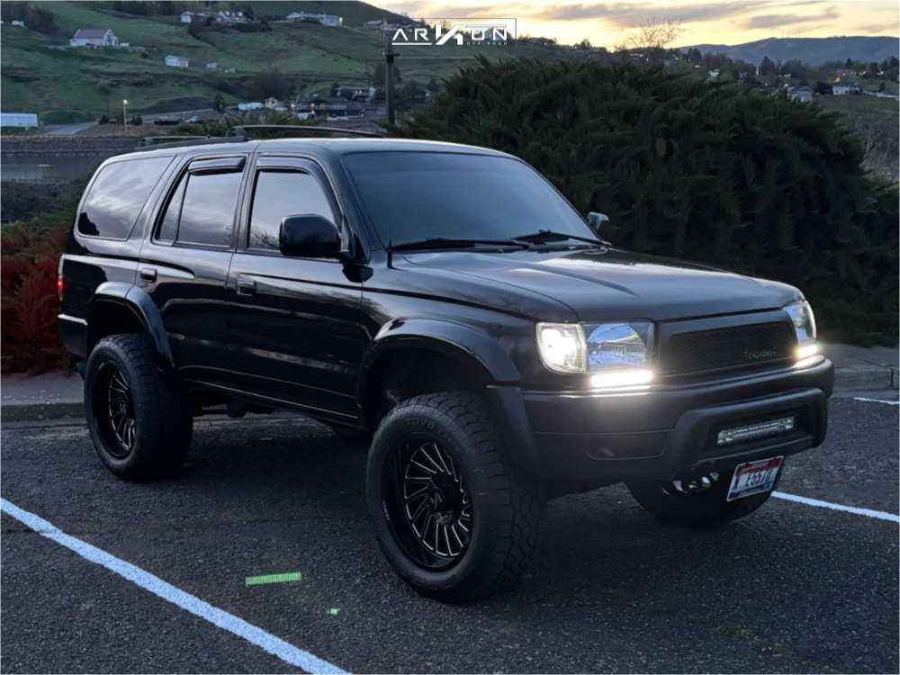 2002 Toyota 4Runner Wheel Offset Aggressive > 1" Outside Fender ...