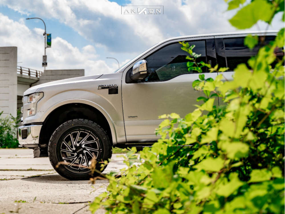 2016 Ford F-150 Wheel Offset Aggressive > 1" Outside Fender Leveling ...