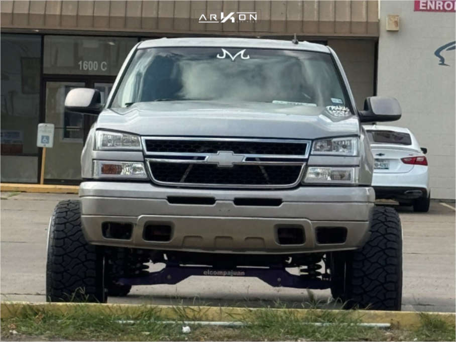 2006 Chevrolet Silverado 1500 Wheel Offset Aggressive > 1" Outside ...