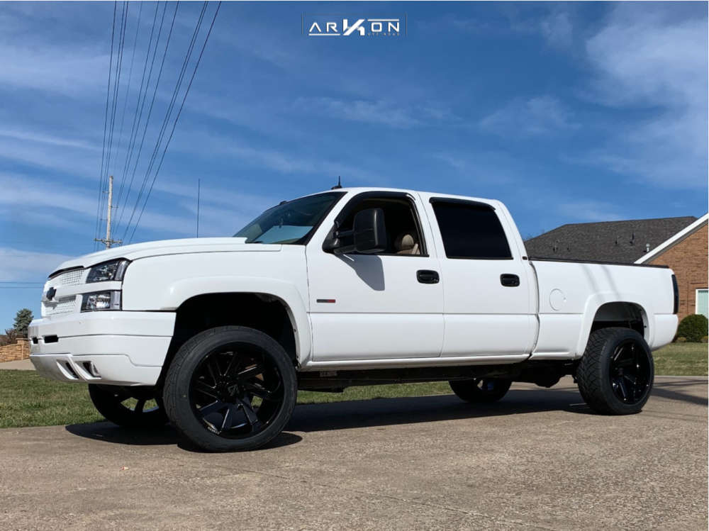 2004 Chevrolet Silverado 2500 HD Wheel Offset Aggressive > 1" Outside ...
