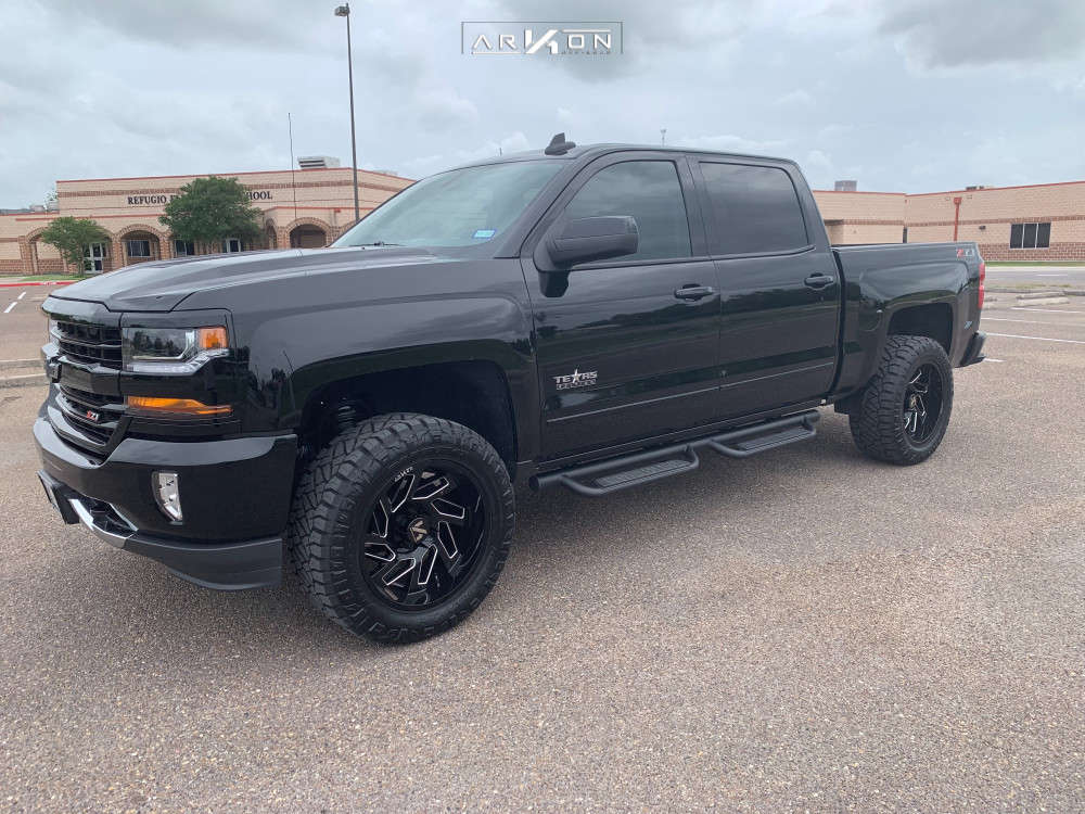 2018 Chevrolet Silverado 1500 Wheel Offset Aggressive > 1" Outside ...