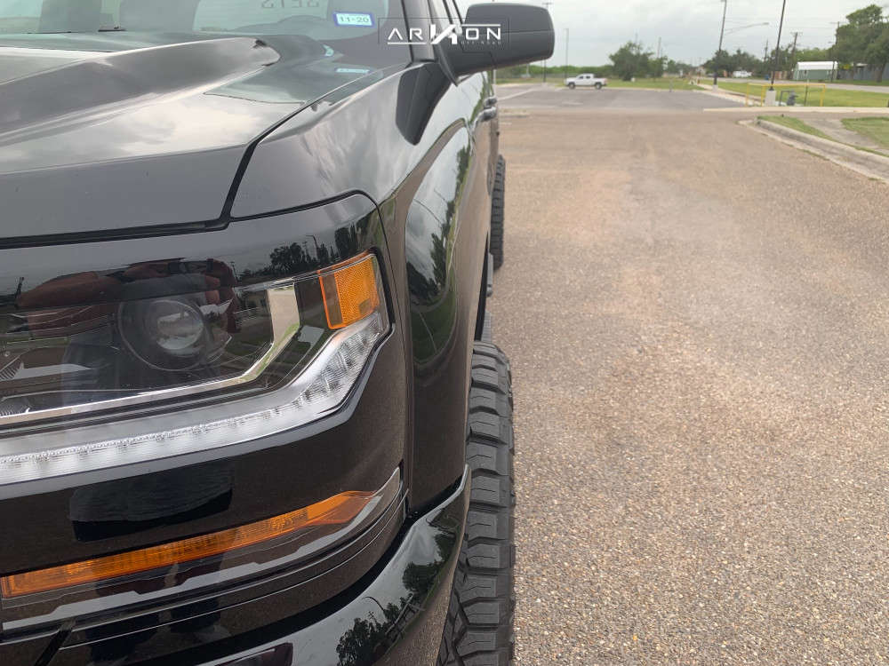 2018 Chevrolet Silverado 1500 Wheel Offset Aggressive > 1" Outside ...