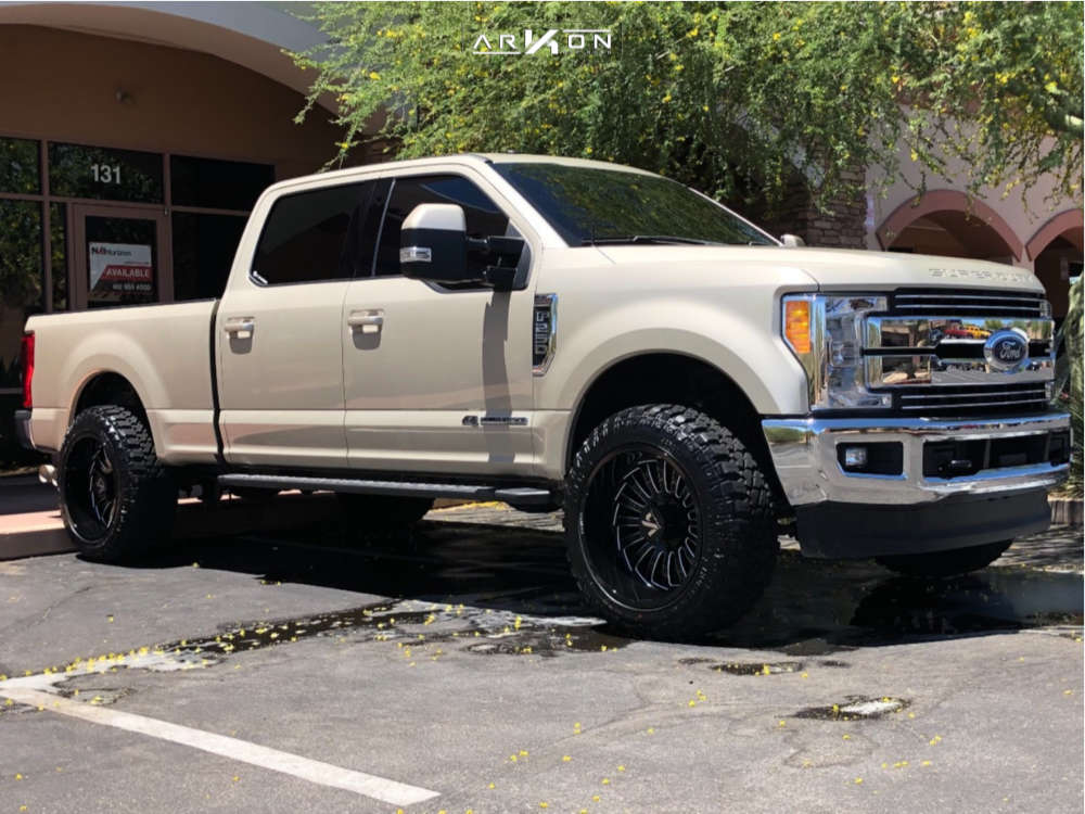 2017 Ford F-250 Super Duty Wheel Offset Aggressive > 1" Outside Fender ...