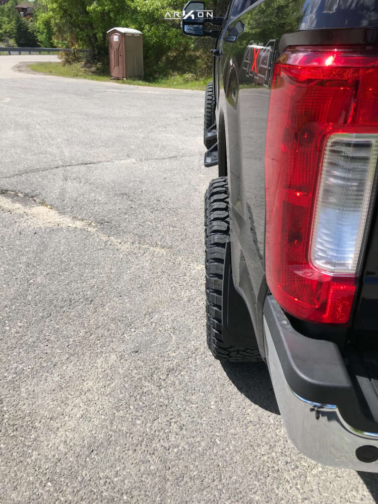 2019 Ford F-350 Super Duty Wheel Offset Aggressive > 1" Outside Fender ...