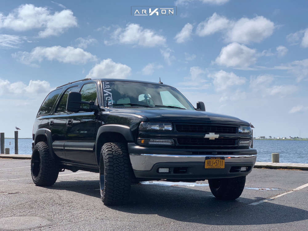 2002 Chevrolet Tahoe Wheel Offset Super Aggressive 3"-5" Leveling Kit ...
