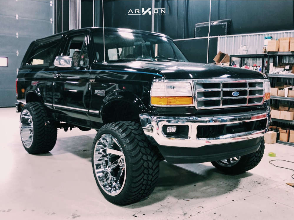 White With A Lift Kit 1994 Ford Bronco