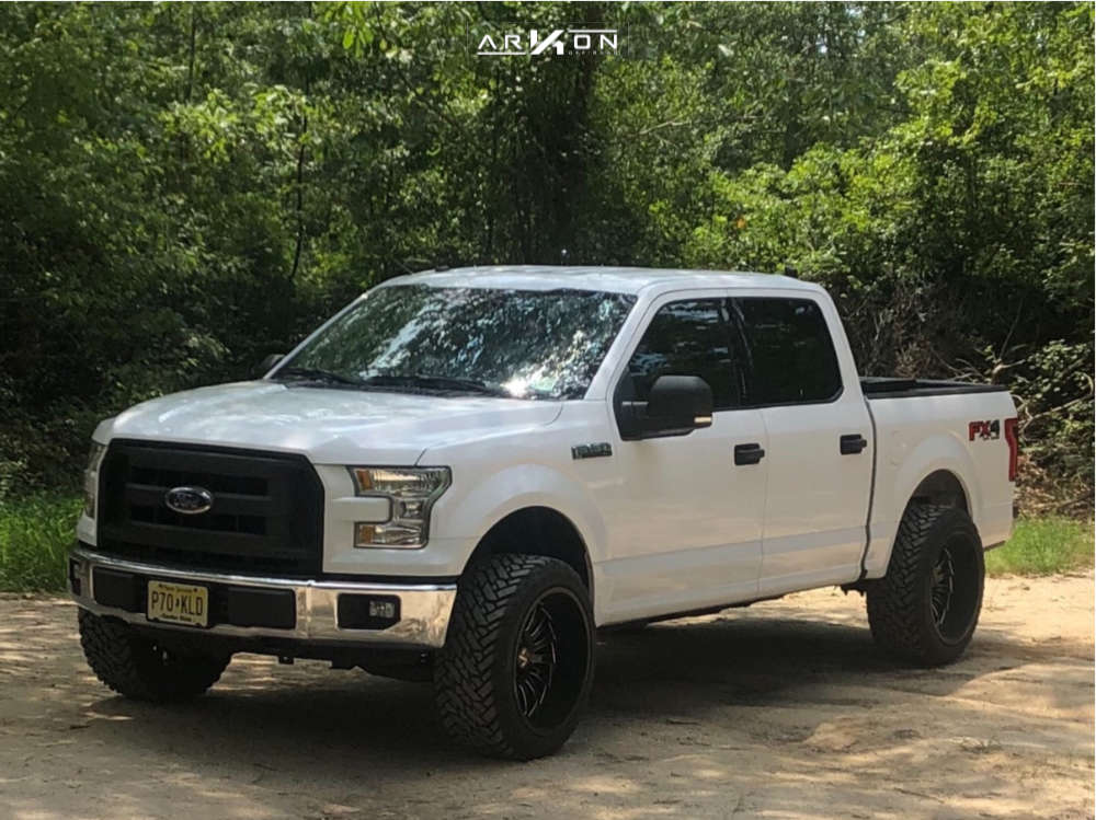 2017 Ford F-150 Wheel Offset Aggressive > 1" Outside Fender Leveling ...