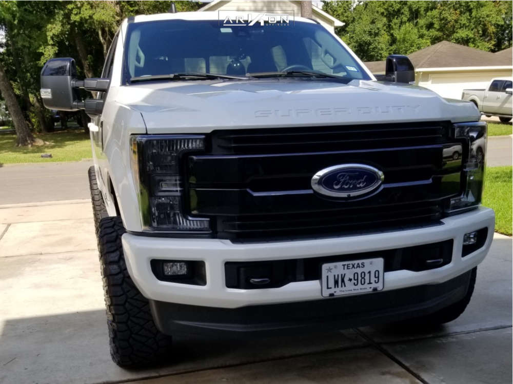 2019 Ford F-250 Super Duty Wheel Offset Aggressive > 1" Outside Fender ...