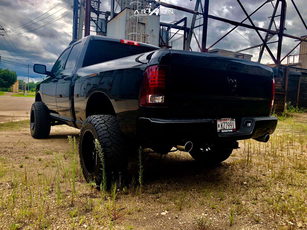 2015 Ram 1500 Wheel Offset Aggressive > 1" Outside Fender Suspension ...