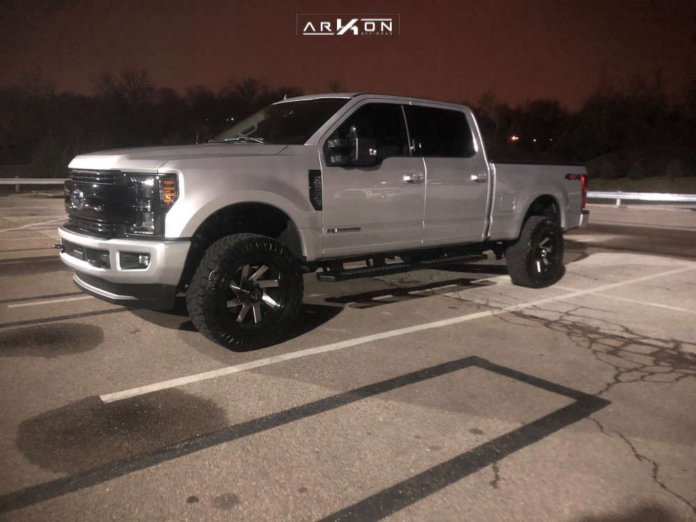 2019 Ford F-250 Super Duty Wheel Offset Aggressive > 1" Outside Fender ...