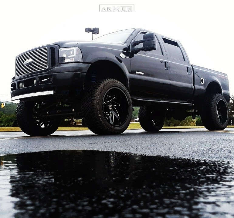 2005 Ford F-350 Super Duty Wheel Offset Hella Stance >5" Suspension ...