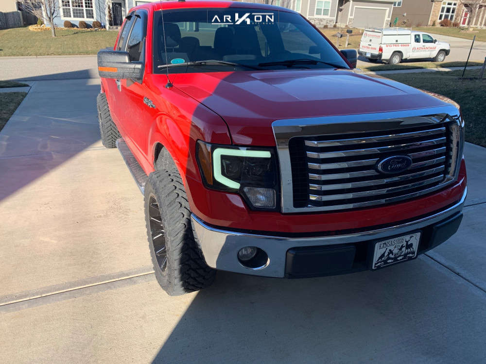 2011 Ford F-150 Wheel Offset Aggressive > 1" Outside Fender Leveling ...