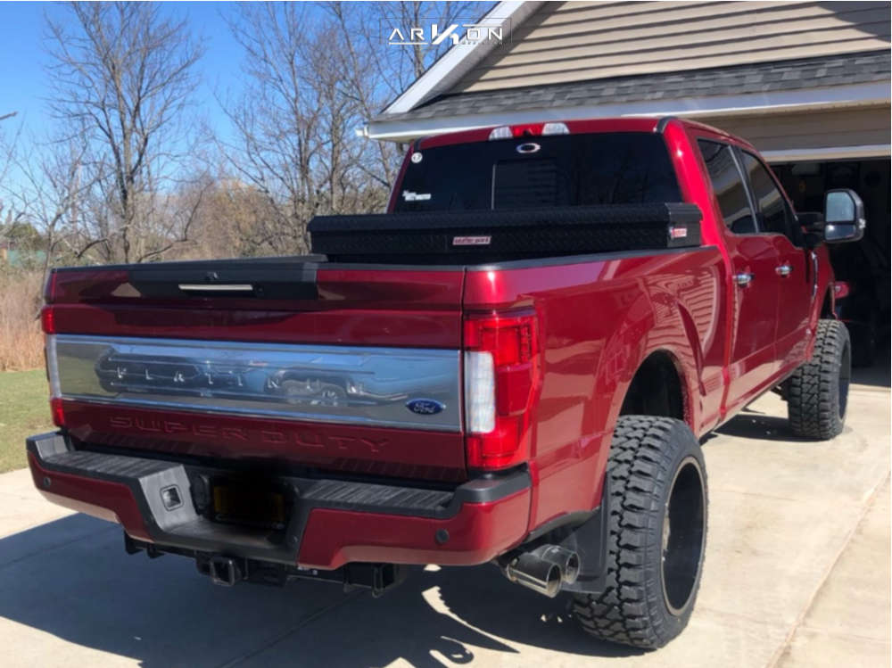2017 Ford F-250 Super Duty Wheel Offset Aggressive > 1" Outside Fender ...