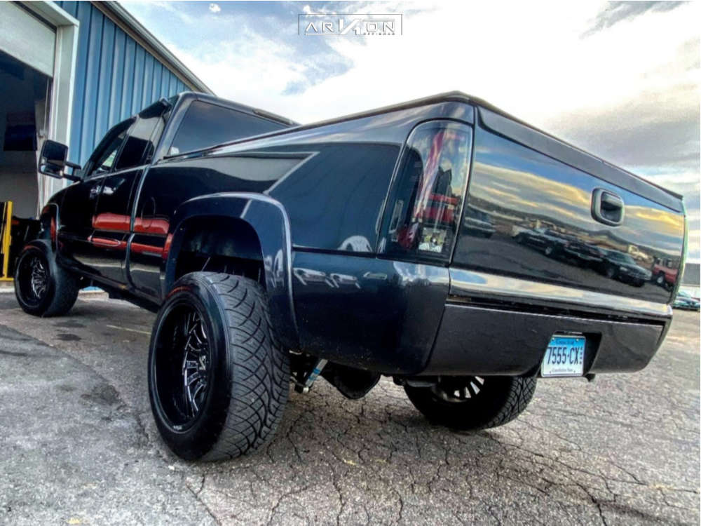 2004 GMC Sierra 2500 HD Wheel Offset Slightly Aggressive Leveling Kit ...