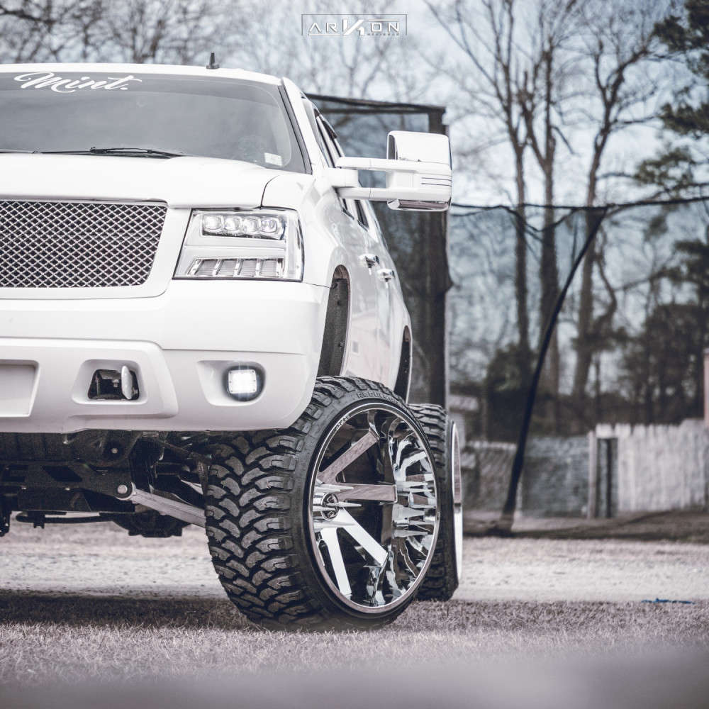 2007 Chevrolet Suburban 1500 Wheel Offset Hella Stance >5" Suspension ...